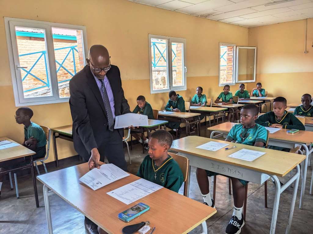 Ibizamini bisoza amashuri abanza byatangiye kuri uyu munsi bikazamara iminsi itatu - Rebero